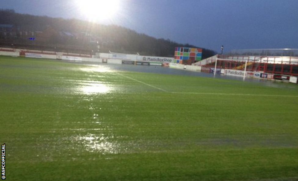Accrington Stanley's pitch flooded by heavy Boxing Day rain - BBC Sport