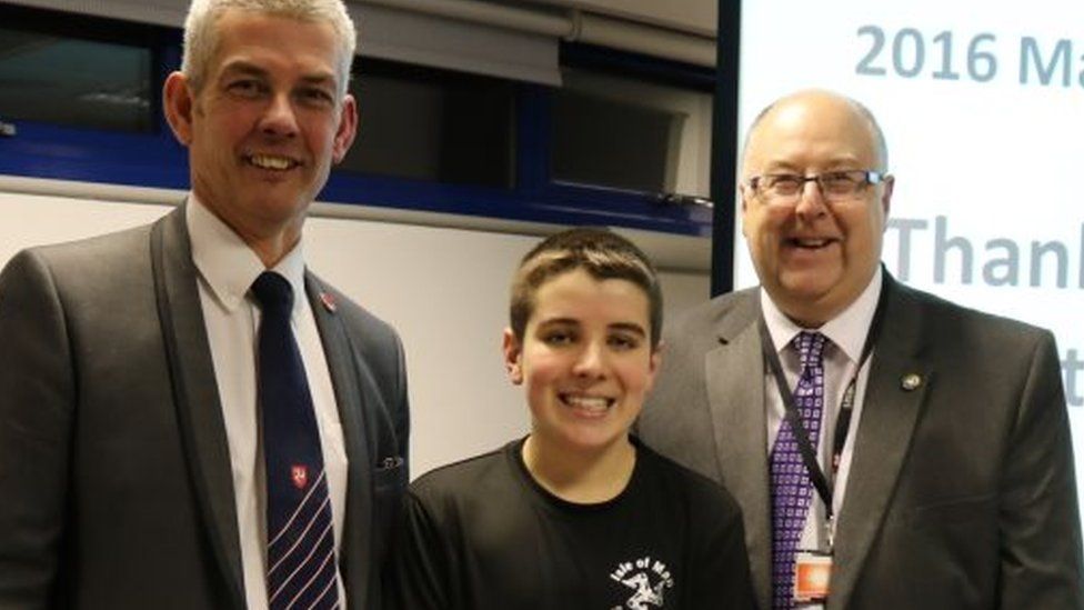 Manx Youth Games get Douglas go-ahead - BBC News