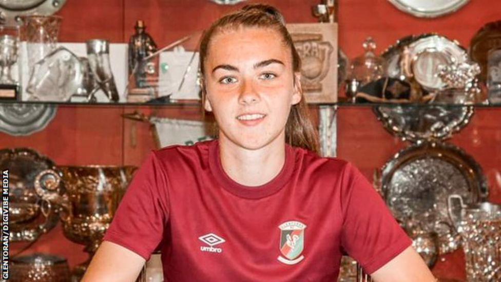Chloe McCarron: Northern Ireland midfielder joins Women's Premiership ...