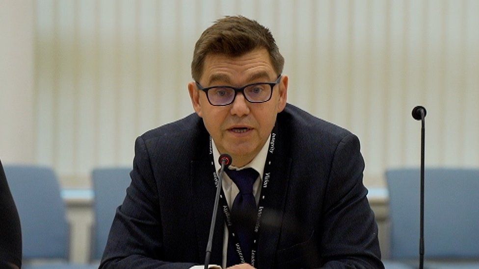 Cambridgeshire mayoral staff bought protection alarms - BBC News