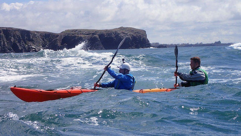 Man with cerebral palsy to kayak Welsh coast - BBC News