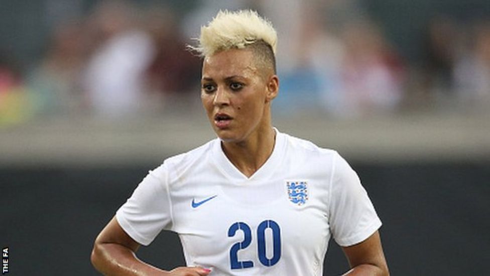 Lianne Sanderson: Move back to America an 'amazing' experience - BBC Sport