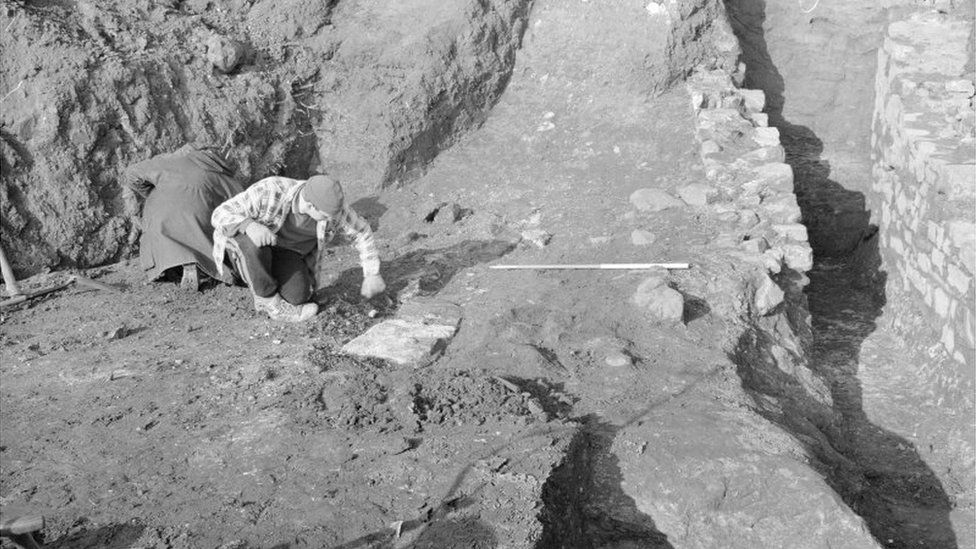 Salt harvesting: Turning sea water into 'white gold' in a Fife village ...