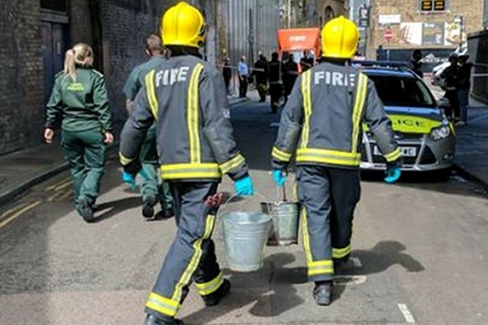 Three hurt after Borough Market business sent 'substance' - BBC News