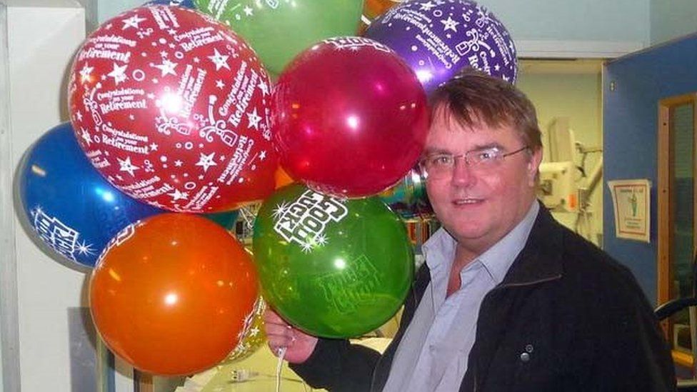 Richard Jeffries jailed for killing his father Stephen - BBC News