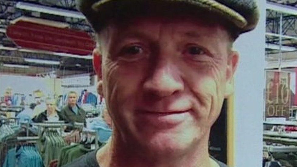 Fisherman Tony Jones died trapped in capsized boat - BBC News