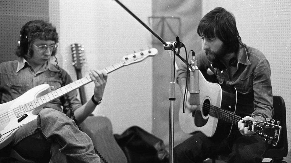 Teyrnged i John Griffiths gan ei gyfaill agos, Geraint Davies - BBC ...