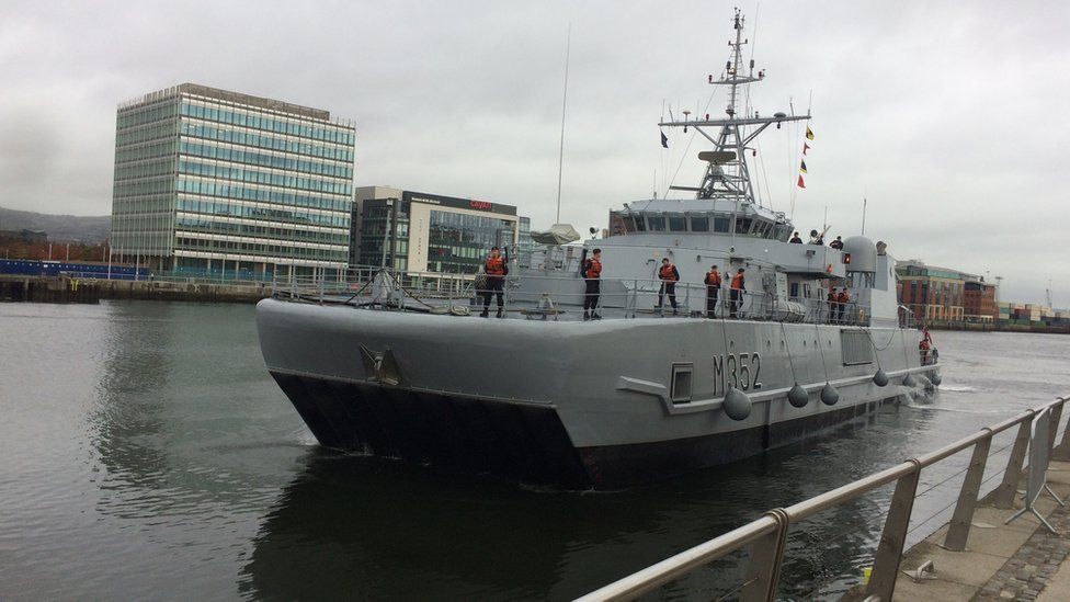 Nato flotilla docks in Belfast for weekend - BBC News
