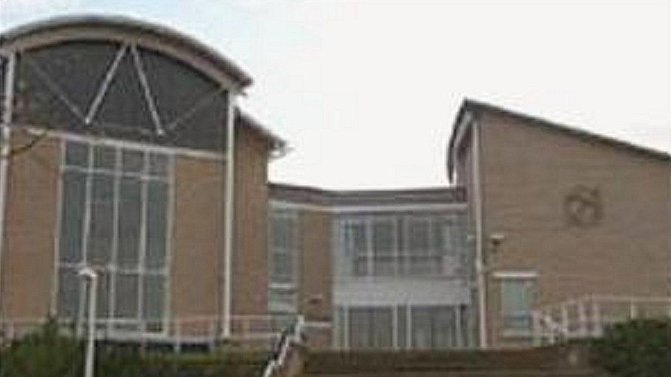 Music teacher struck off for relationship with student - BBC News