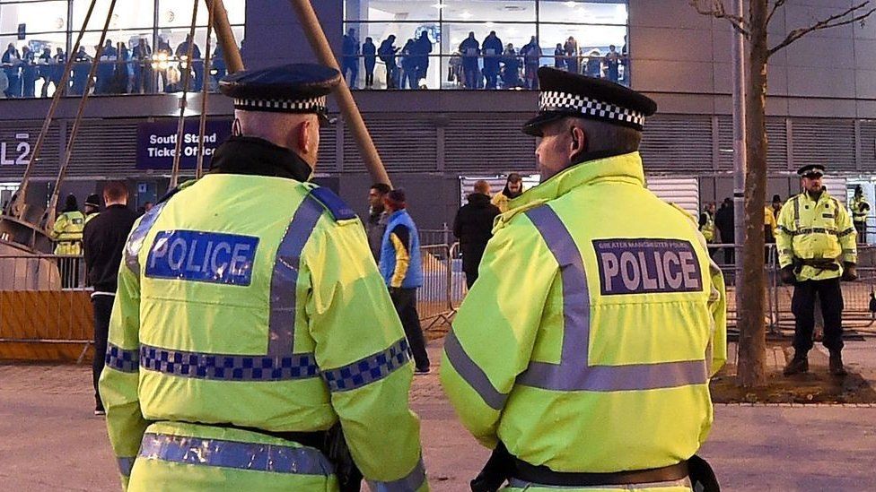 What's happening to police numbers? - BBC News