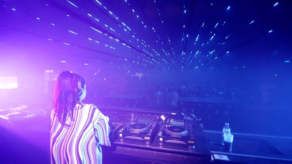 The Iranian female DJs shaking the dance floor and breaking taboos ...