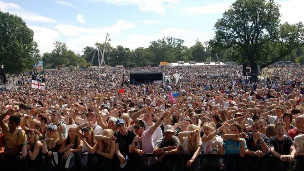 Hylands Park to host Go Ape high rope course - BBC News