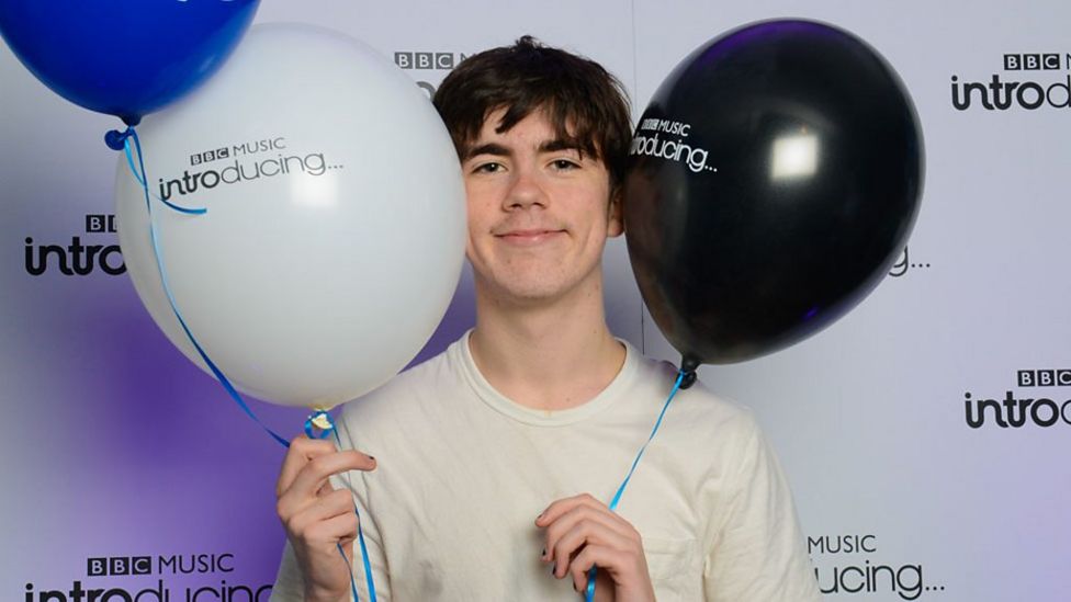 Declan McKenna: 'My new music is my proudest work to date' - BBC News