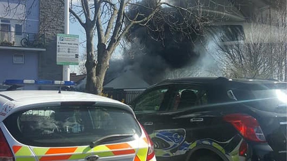 Gosport bungalow fire victim, 52, named - BBC News