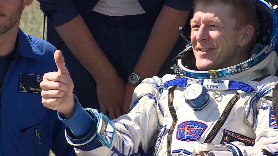 Watching Tim Peake return to Earth - BBC News
