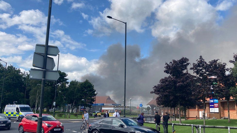 York Burger King fire: Clifton Moor fast food restaurant gutted - BBC News