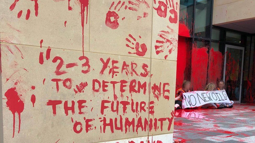 Paint thrown at UK government building in gas field protest - BBC News