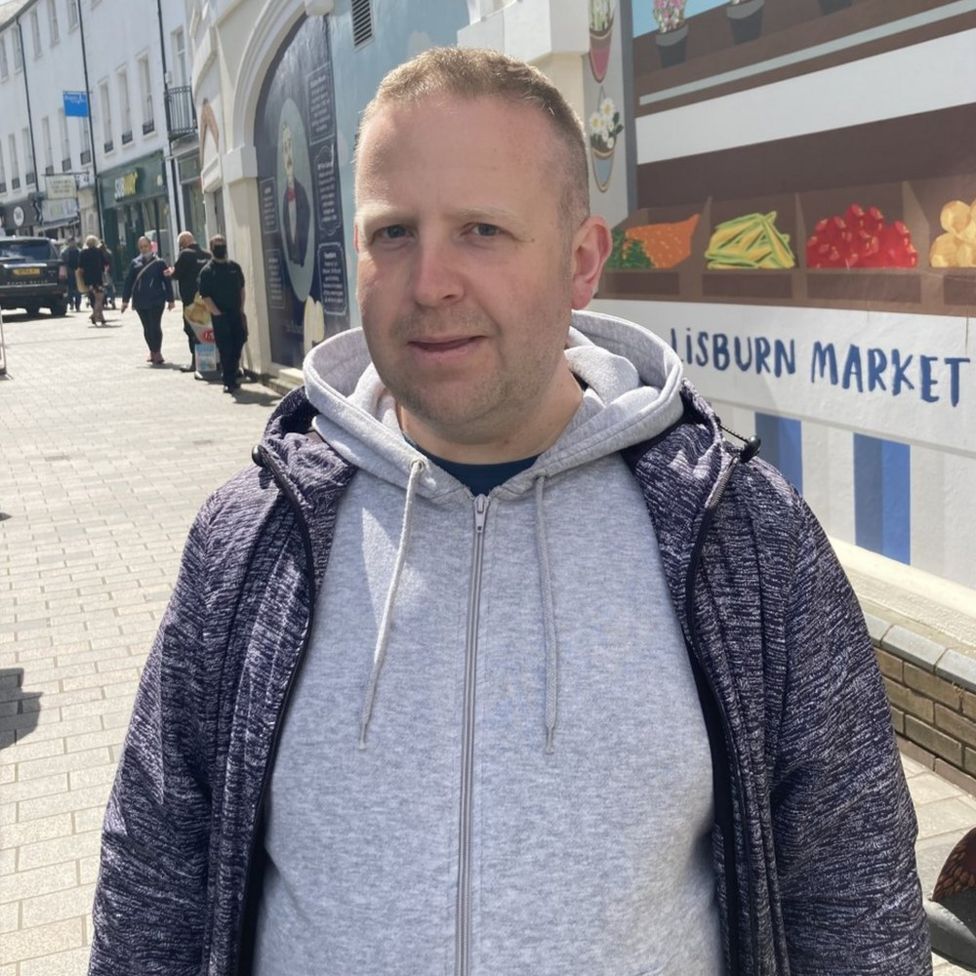 DUP chooses new leader amid debate over unionism's future - BBC News