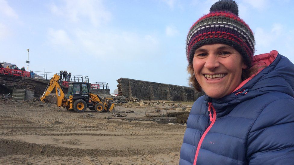 Portreath: The village at the centre of the storm - BBC News