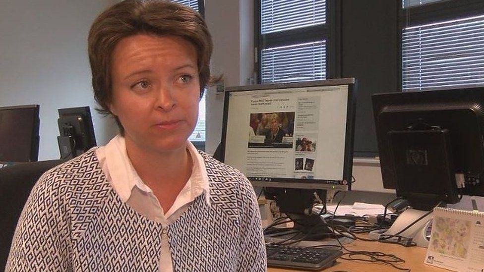 Former NHS boss Lesley McLay received £90,000 payment - BBC News