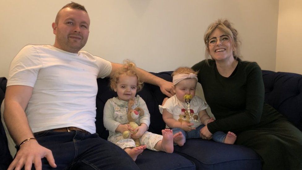 York: Girl born without eyes 'beautiful inside and out' - BBC News