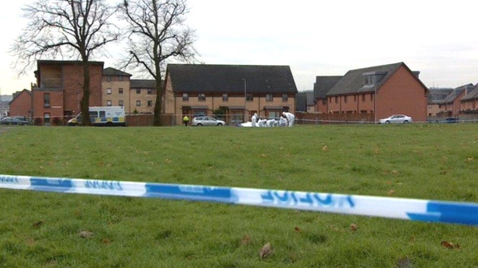 Rapist 'seen in town centre' before Paisley attack - BBC News