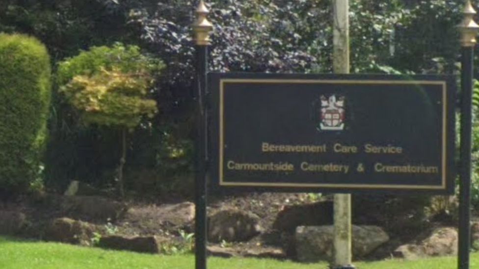 Stoke-on-Trent's Carmountside cemetery to expand - BBC News