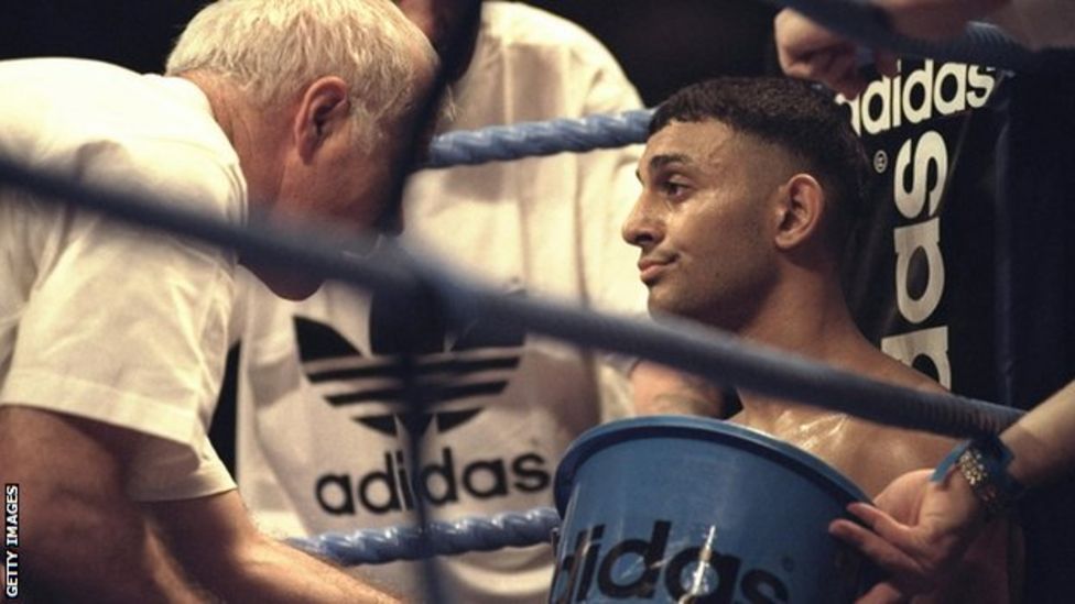 Brendan Ingle: World champion boxing trainer dies aged 77 - BBC Sport