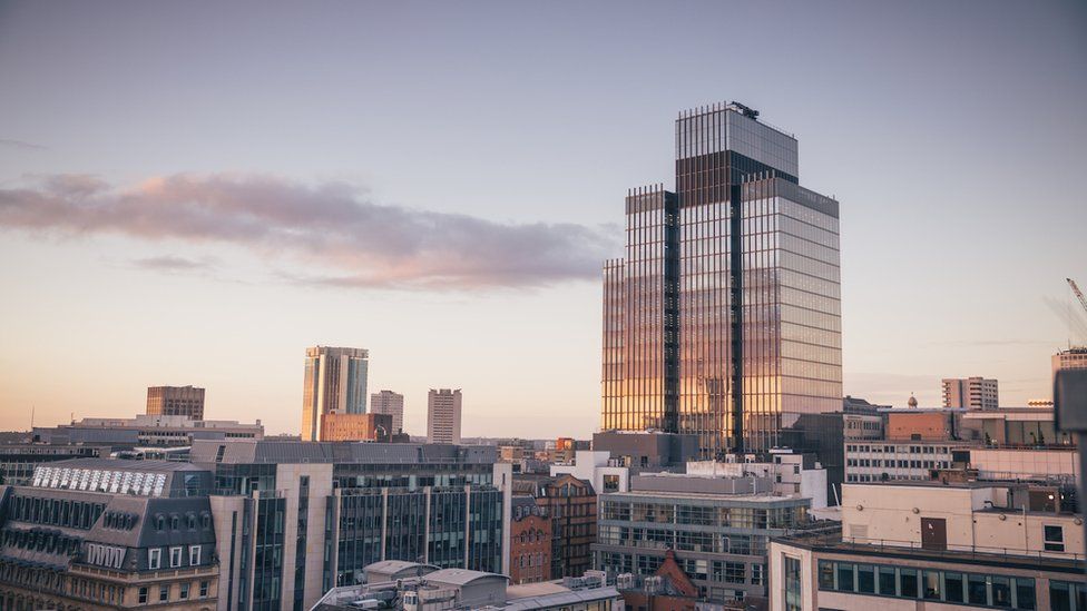 103 Colmore Row: Sunrise treat for Birmingham tower photographers - BBC ...
