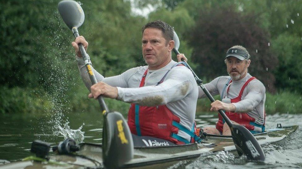 Olympics 2024: What is rowing? - BBC Newsround