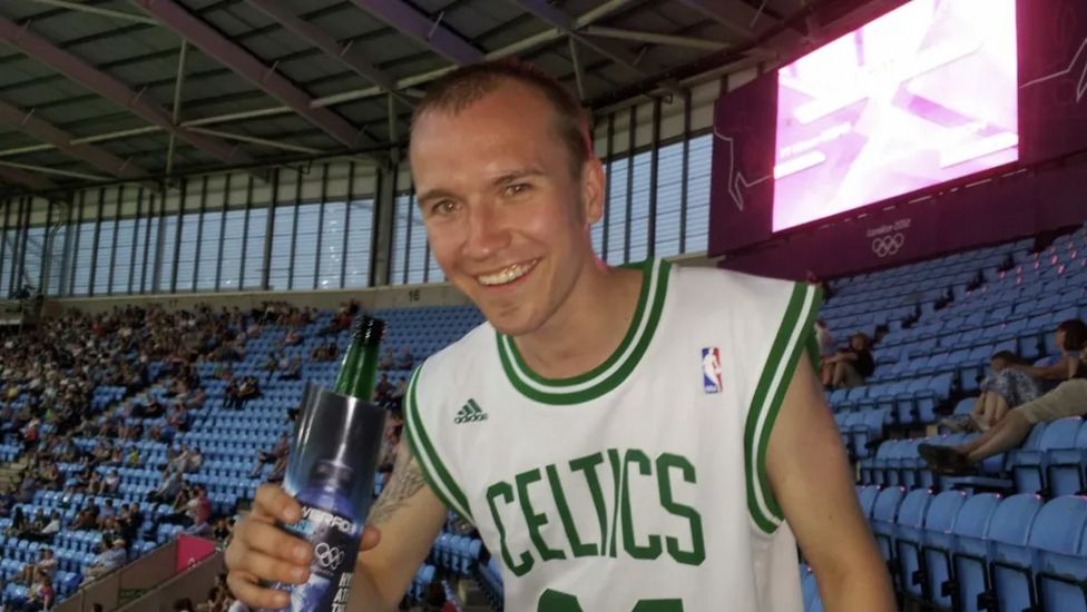 Sean Fitzgerald shot dead by police in seconds in raid - court - BBC News