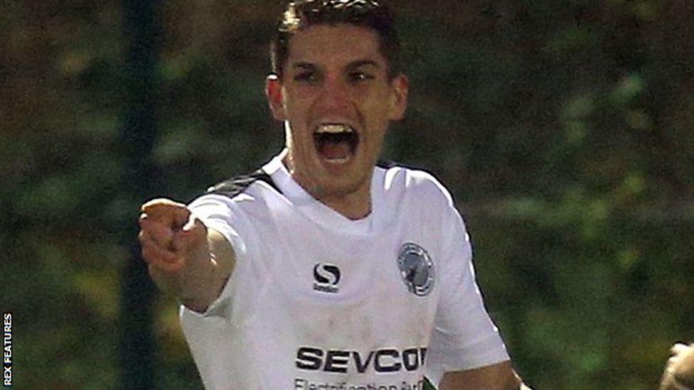 Grimsby Town: Gateshead's Sam Jones and Everton's Calum Dyson sign ...