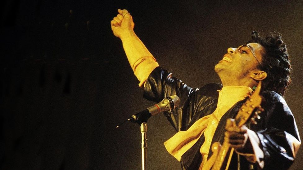 Prince's original recording of Nothing Compares 2 U is finally released ...