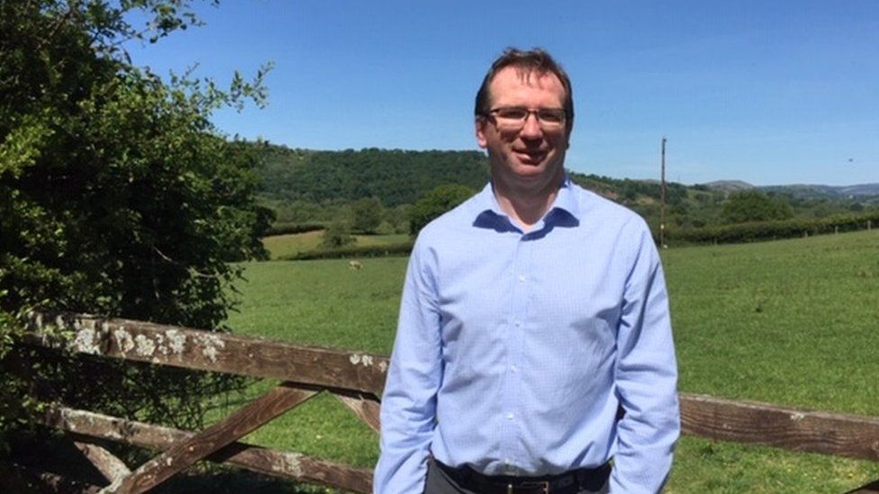 Apêl gan gymunedau gwledig mewn cyfnod o ansicrwydd - BBC Cymru Fyw