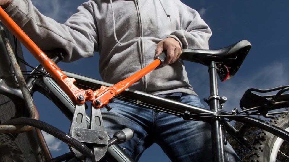 Scotland sees jump in bike thefts during lockdown - BBC News