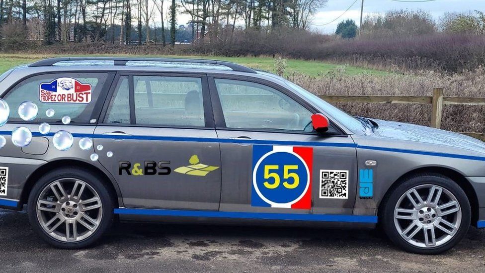 Warwick's The Edge impersonator joins banger rally - BBC News