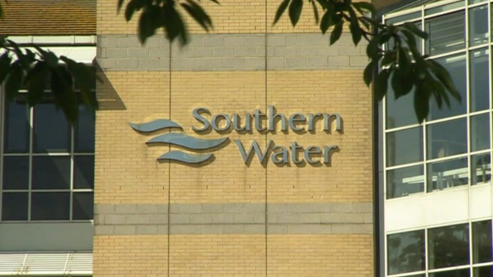 Southern Water to cut 200 jobs in Worthing and Falmer - BBC News