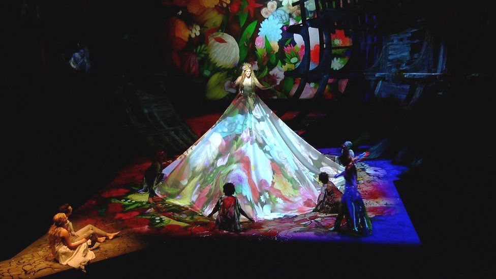 Shakespeare's Tempest gets mixed reality makeover - BBC News