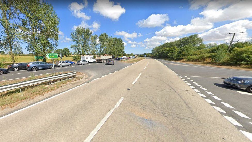 A47: Driver, 20, dies days after Blofield road crash - BBC News