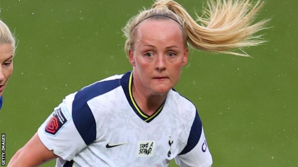 Chloe Peplow: Reading sign former Tottenham midfielder - BBC Sport
