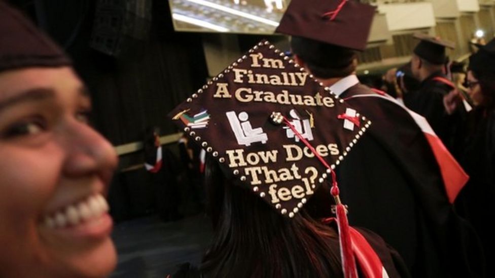 10 ways to get your graduation noticed - BBC News