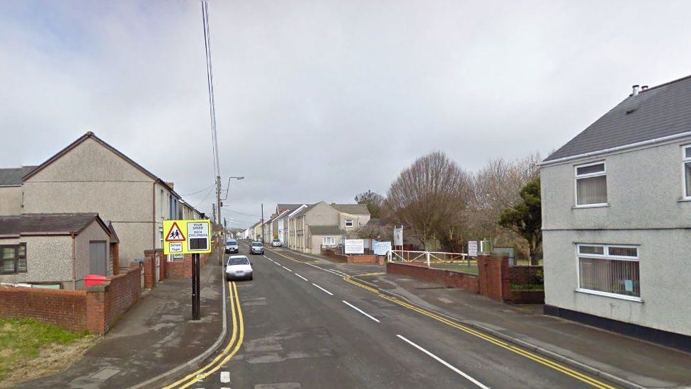 Gorseinon teenager suffers fractures in 20ft roof fall - BBC News