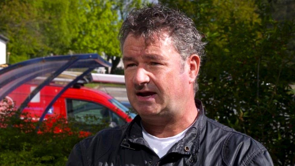 Aberdeenshire Council breaches FOI code with email warning - BBC News