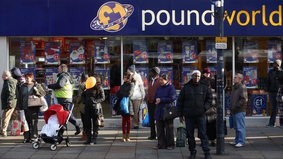 Poundworld adds to retail gloom - BBC News