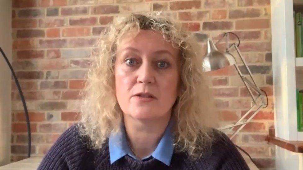 Reading stabbings: 'We did all we could to save the victims' - BBC News