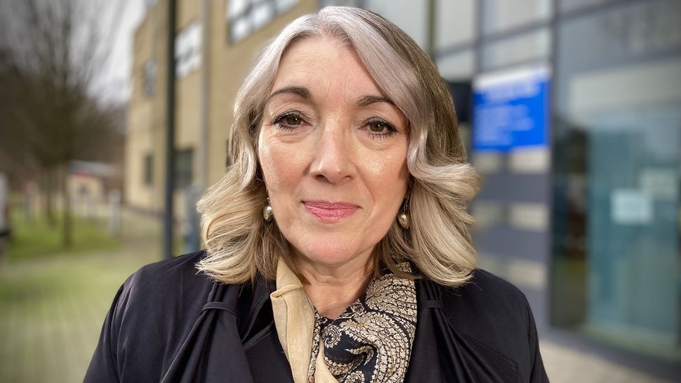 Covid-19: 'I quit my NHS job because I don't want the jab' - BBC News