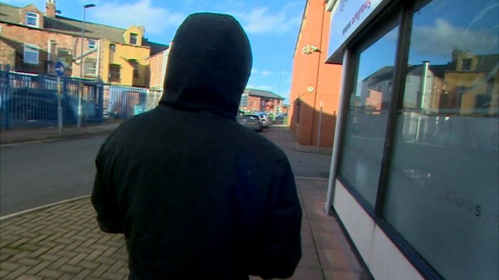 Covid-19: Middlesbrough doctors vaccinating the homeless - BBC News