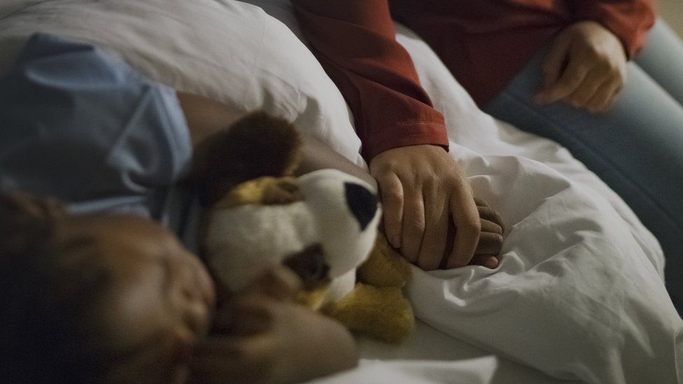 Non-virus patients 'at risk' over hospital avoidance - BBC News