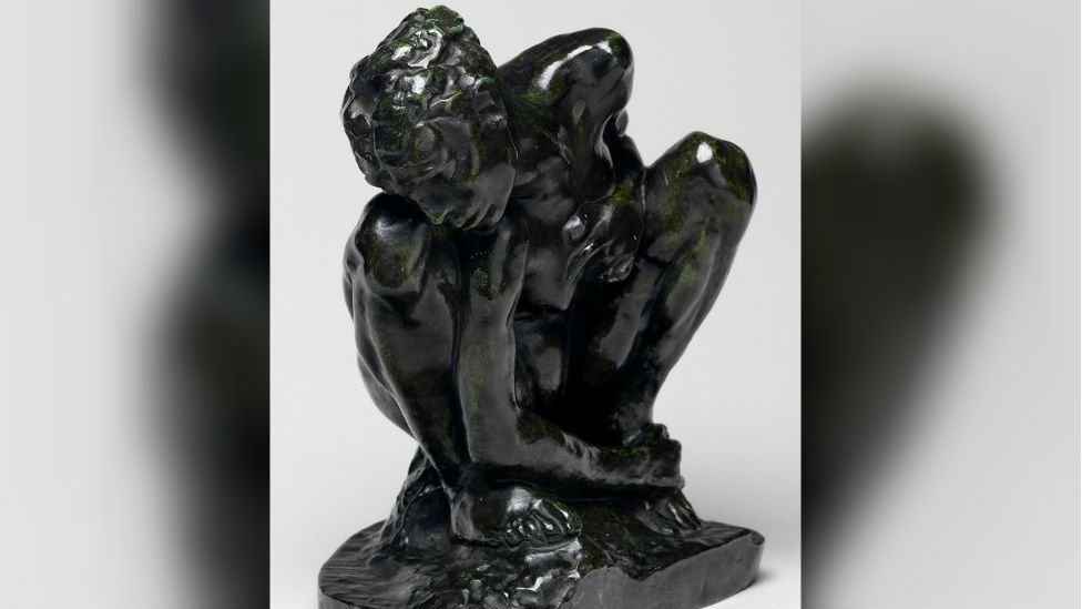 Becoming Henry Moore exhibition showcases early works - BBC News
