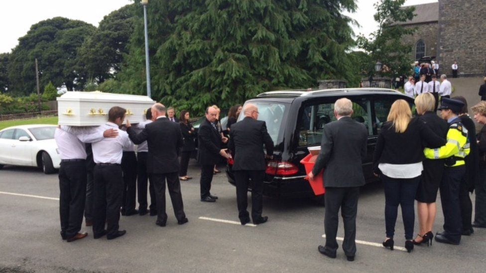 Hawe family: Cavan deaths 'a tragedy beyond understanding' - BBC News